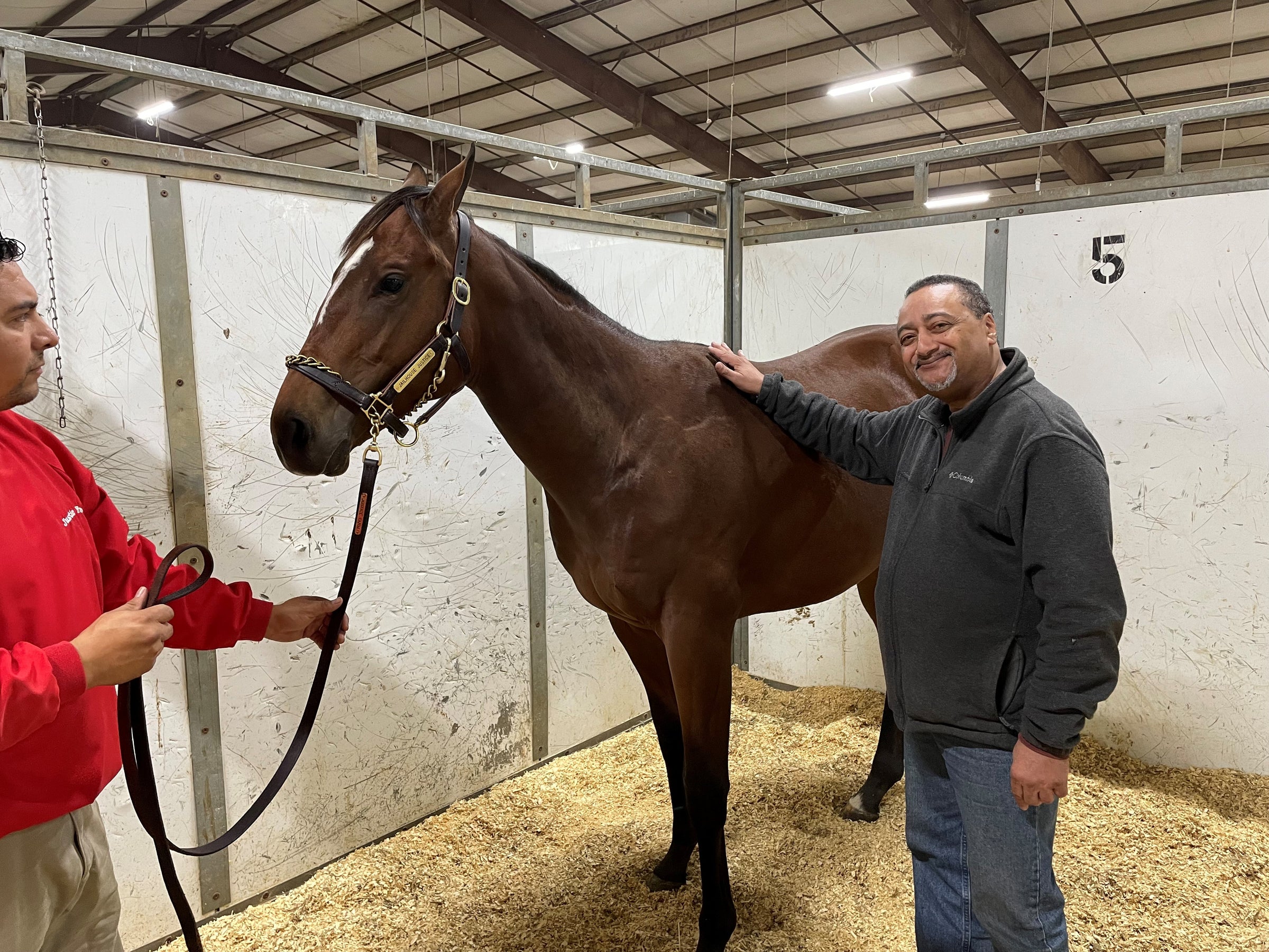 tony bradshaw now a horse owner at horseshoe indianapolis