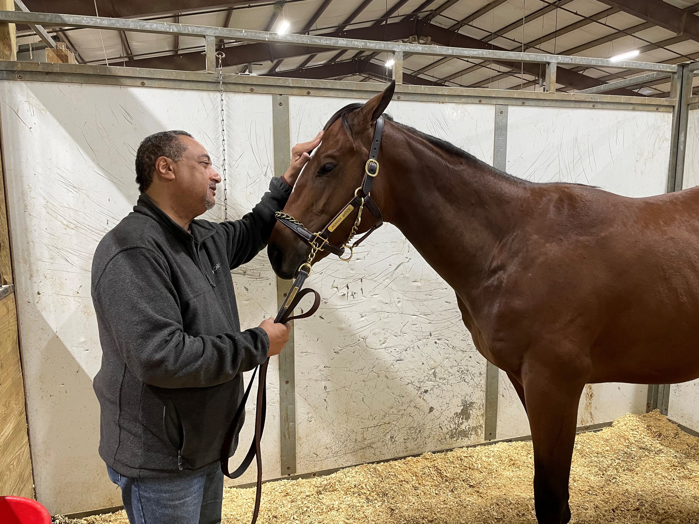 tony bradshaw now a horse owner at horseshoe indianapolis